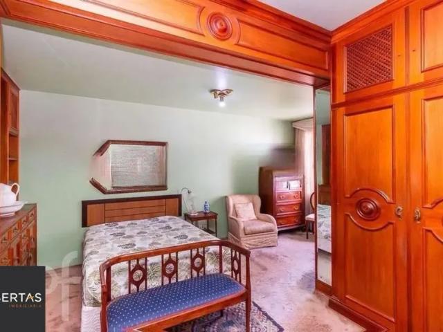 Casa 3 dormitórios à venda Petrópolis Porto Alegre/RS