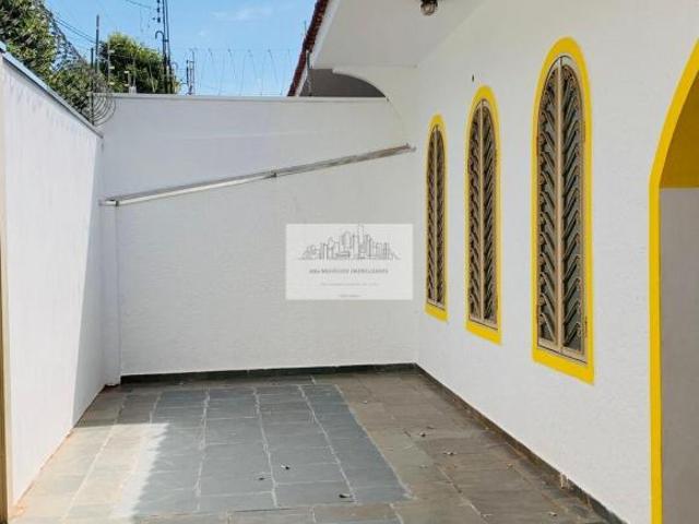 Casa 3 dormitórios a venda no bairro Santos Dumont
