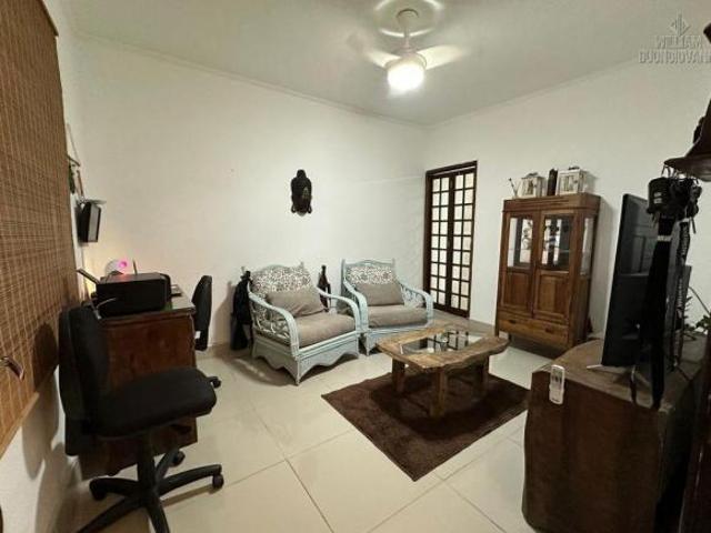 Casa 3 dormitórios sendo 1 suíte bairro Guilhermina