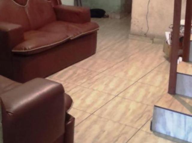 CASA,3 Dormitorio s bairro Nápoli