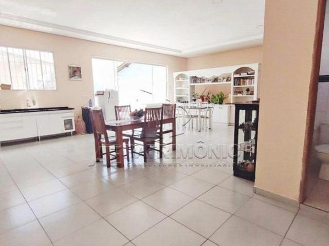 CASA,3 Dormitorio s bairro Sol