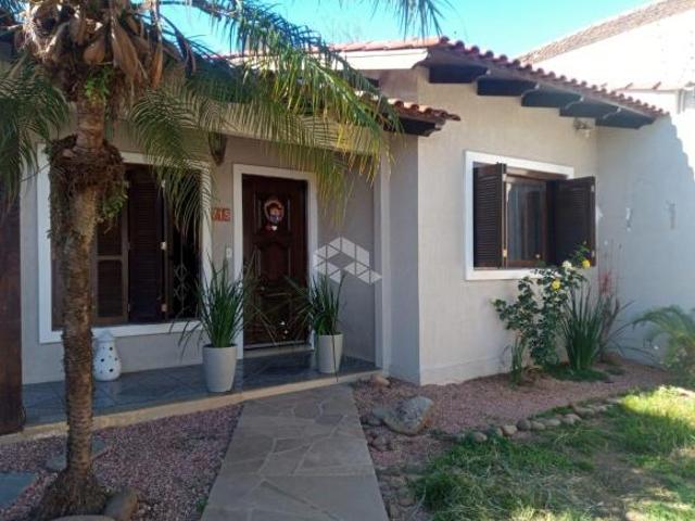 Casa 3 dormitórios, 3 vagas de garagem, 2 banheiros no Bairro Fátima em Canoas