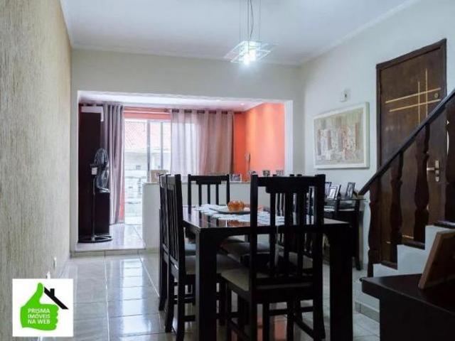 Casa 3 Dormitórios + 3 Banheiros + 2 Varandas + Quintal c/ 1 Terraço + 2 Vagas