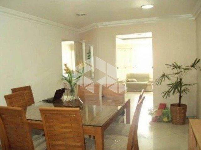 Casa 3 dormitórios, 3 suítes, 3 vagas, Jardim Itú, Porto Alegre