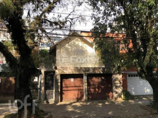 Casa, 3 dormitórios, 109 m², em Petrópolis