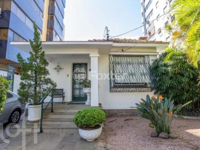 Casa, 3 dormitórios, 100 m², em Petrópolis