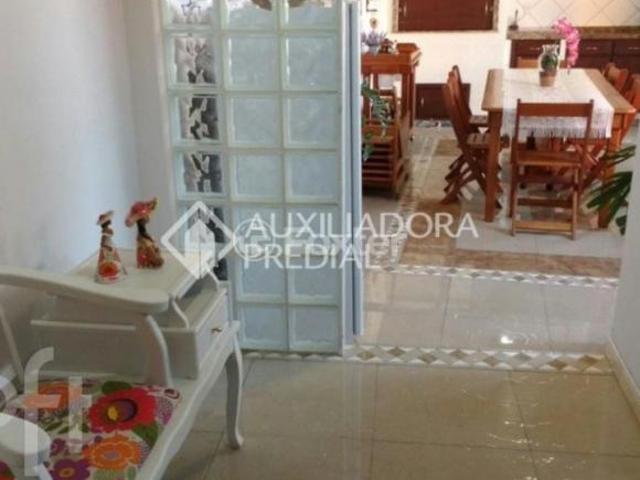 Casa, 3 dormitórios, 115.11 m², em Cavalhada