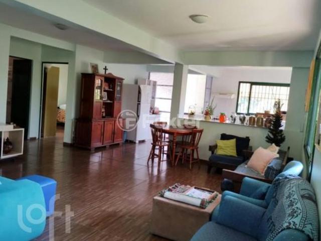 Casa, 3 dormitórios, 113.66 m², em Cascata
