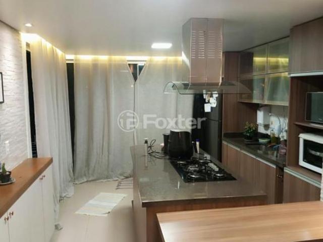 Casa, 3 dormitórios, 124 m², em Centro
