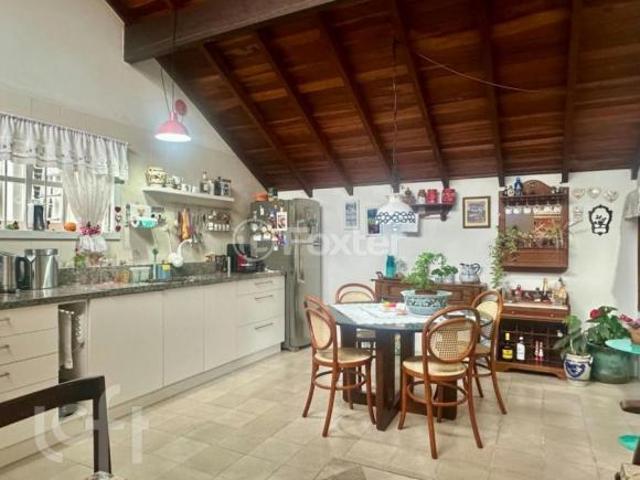 Casa, 3 dormitórios, 128.55 m², em Operário