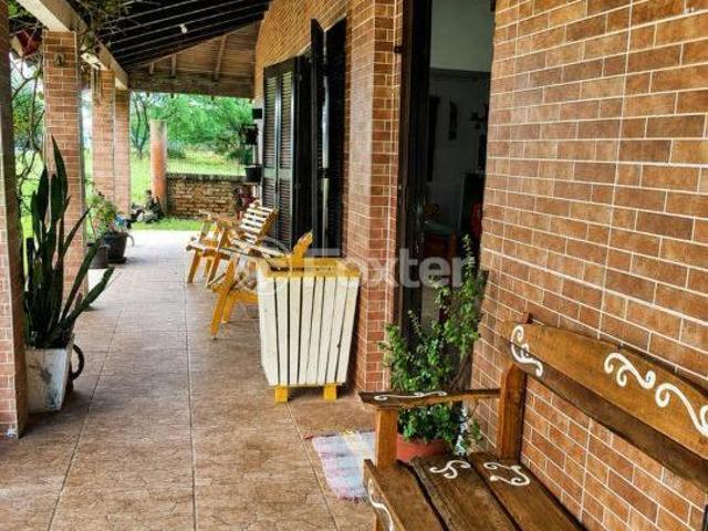 Casa, 3 dormitórios, 123 m², em Centro