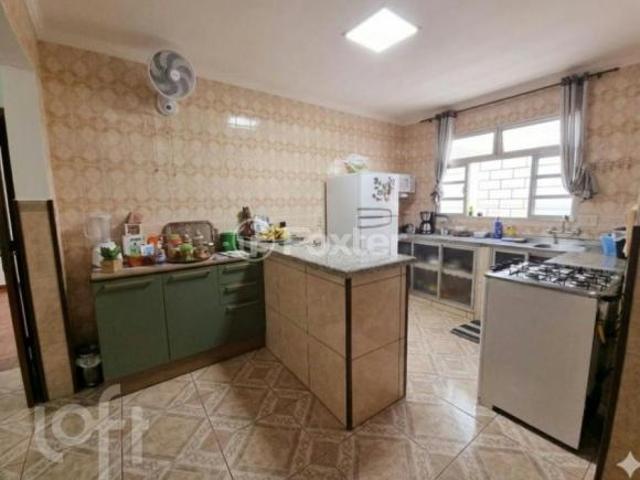 Casa, 3 dormitórios, 134 m², em São Geraldo