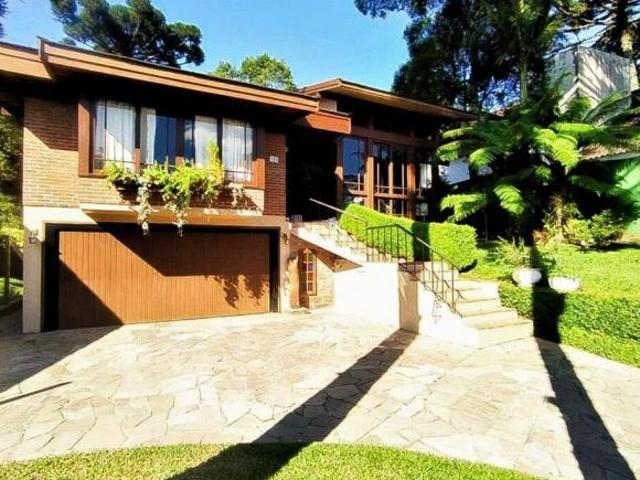 CASA 3 DORMITORIOS