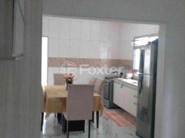 Casa, 3 dormitórios, 130 m², em Jardim Guapituba