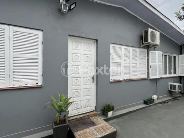 Casa, 3 dormitórios, 130 m², em São Sebastião
