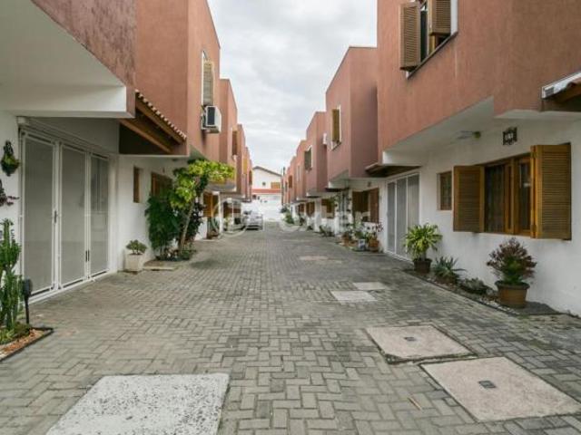 Casa, 3 dormitórios, 131.28 m², em Tristeza