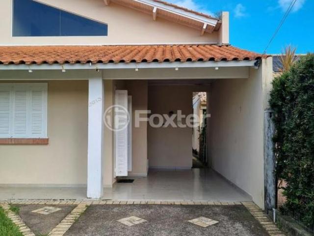 Casa, 3 dormitórios, 132 m², em Centro