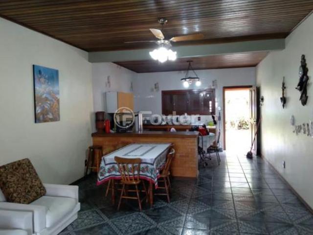 Casa, 3 dormitórios, 145 m², em Praia Zona Norte
