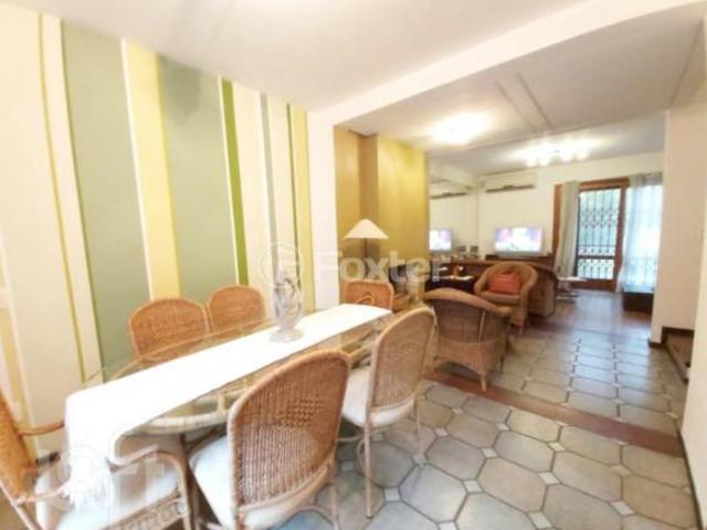 Casa, 3 dormitórios, 149 m², em Ipanema