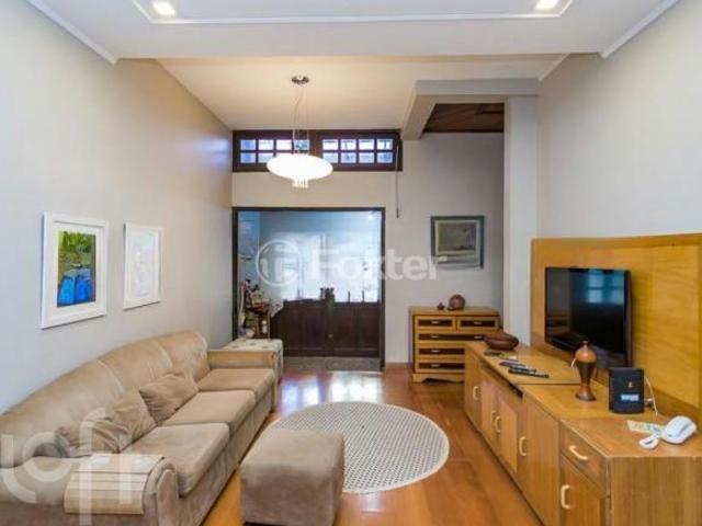 Casa, 3 dormitórios, 140 m², em Passo da Areia