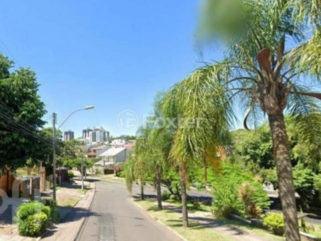 Casa, 3 dormitórios, 141 m², em Chácara das Pedras