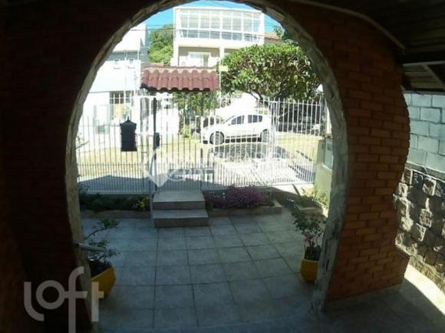 Casa, 3 dormitórios, 142.8 m², em Teresópolis