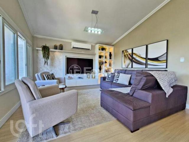 Casa, 3 dormitórios, 143.22 m², em Operário