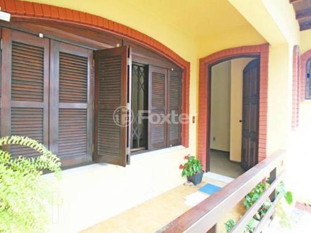 Casa, 3 dormitórios, 154.57 m², em Passo da Areia