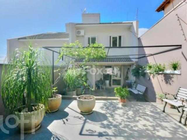 Casa, 3 dormitórios, 157.28 m², em Hamburgo Velho