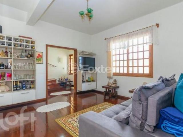 Casa, 3 dormitórios, 150 m², em Azenha