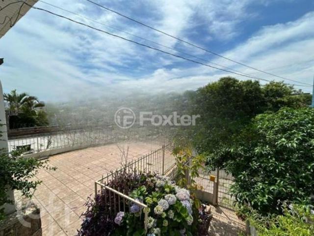 Casa, 3 dormitórios, 150 m², em Partenon