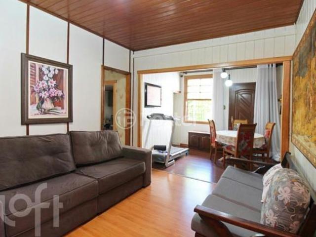 Casa, 3 dormitórios, 150 m², em Petrópolis