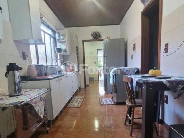 Casa, 3 dormitórios, 164.25 m², em Desvio Rizzo