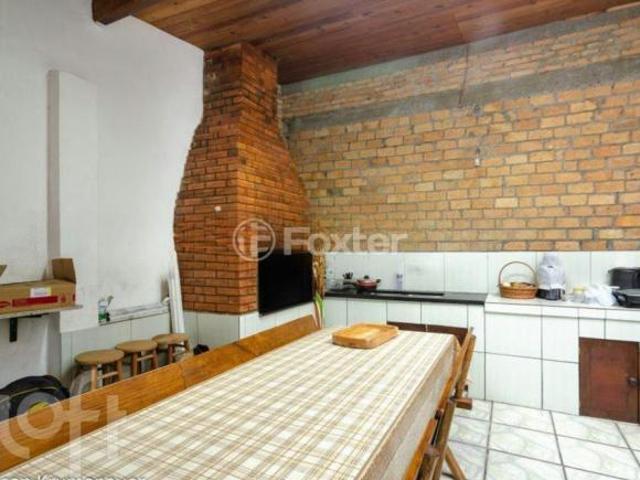 Casa, 3 dormitórios, 165 m², em Menino Deus
