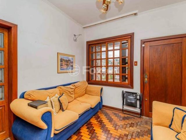 Casa, 3 dormitórios, 166 m², em Glória