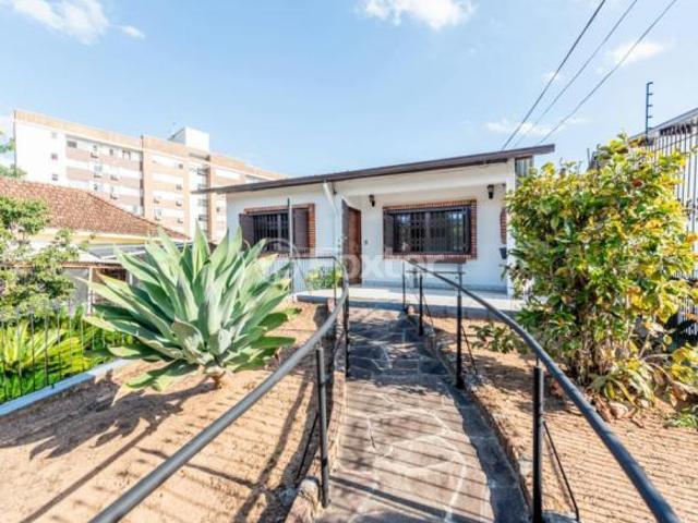 Casa, 3 dormitórios, 160 m², em Vila Nova