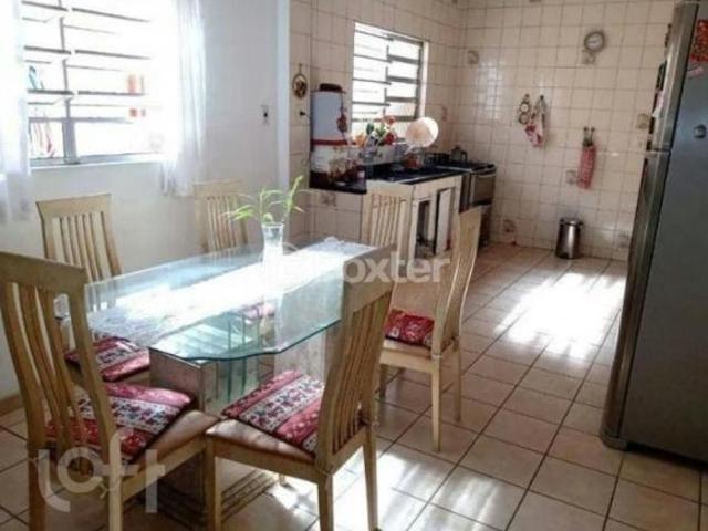Casa, 3 dormitórios, 160 m², em Vila Rio Branco