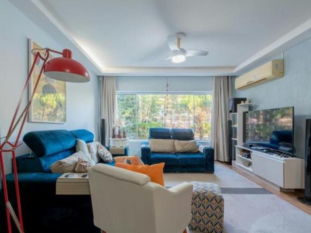 Casa, 3 dormitórios, 175 m², em São Sebastião