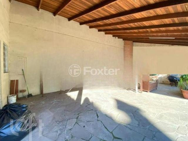 Casa, 3 dormitórios, 176 m², em Petrópolis