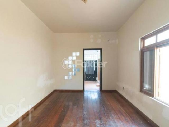 Casa, 3 dormitórios, 177.9 m², em Cidade Baixa