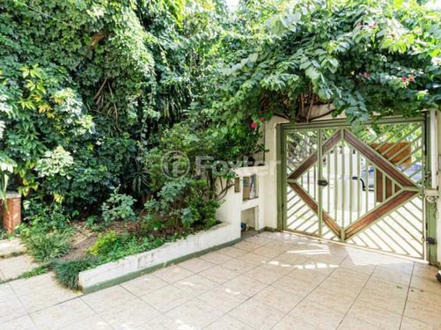 Casa, 3 dormitórios, 179 m², em Brooklin Paulista
