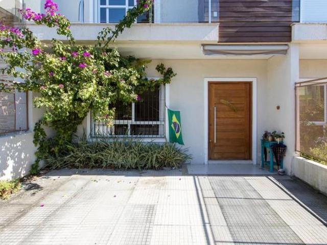 Casa 3 dormitórios