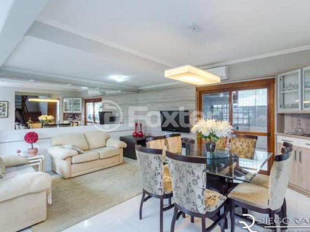 Casa, 3 dormitórios, 180 m², em Espírito Santo