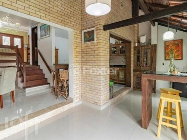 Casa, 3 dormitórios, 180 m², em Ipanema