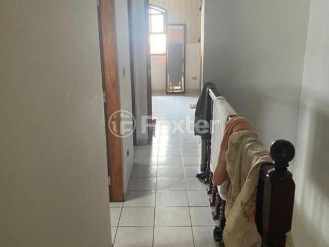 Casa, 3 dormitórios, 180 m², em Parque Ipê