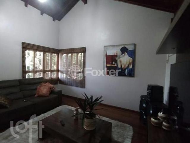 Casa, 3 dormitórios, 180.39 m², em Petrópolis