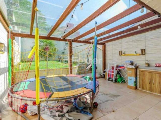 Casa, 3 dormitórios, 181 m², em Ipanema