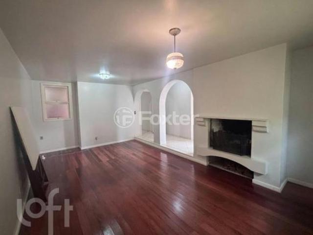 Casa, 3 dormitórios, 182 m², em Morro do Espelho