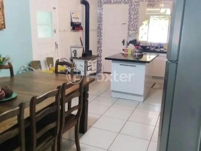 Casa, 3 dormitórios, 182.5 m², em Niterói