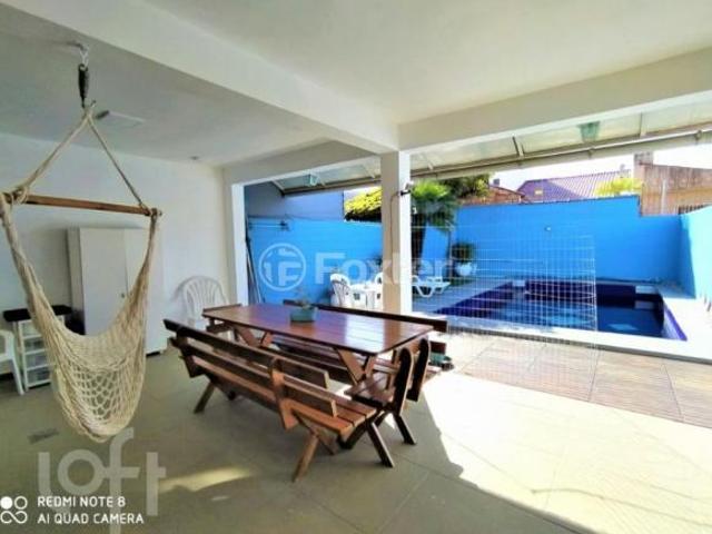 Casa, 3 dormitórios, 183.3 m², em Hípica